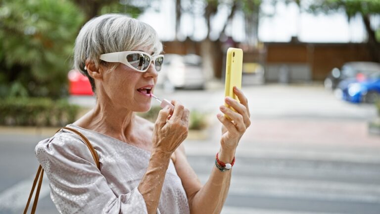 How Soon Can You Wear Makeup After Cataract Surgery? | Jacksonville Eye ...